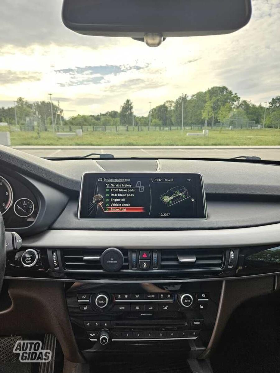 White BMW X5 2014 in Vilnius, with an engine capacity of 3.00 L and mileage of 237 thousand km for 20900 €, photo 28 on AUTOMOTO.COM.LV
