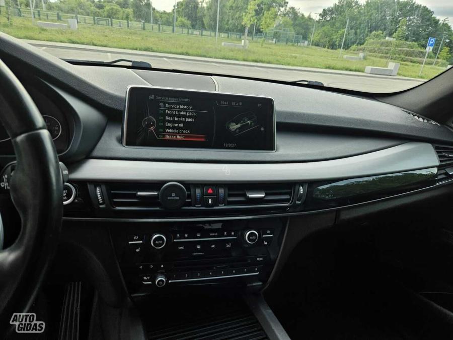 White BMW X5 2014 in Vilnius, with an engine capacity of 3.00 L and mileage of 237 thousand km for 20900 €, photo 29 on AUTOMOTO.COM.LV