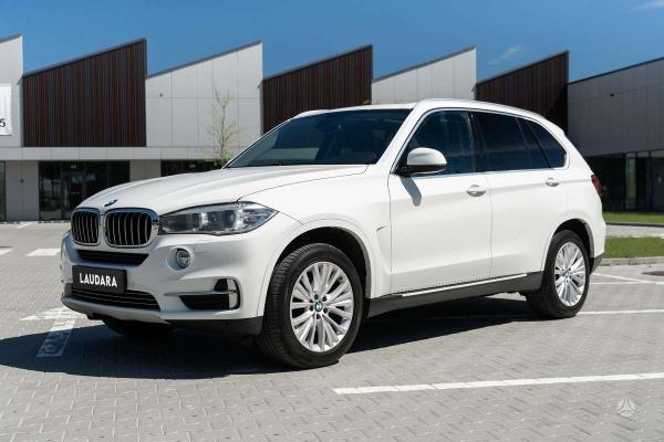Balts BMW X5 2014 Viļņa, ar dzinēja tilpumu 2.00 L un nobraukumu 354 tūkst. km par 15950 €, foto 1 vietnē AUTOMOTO.COM.LV