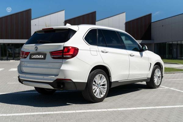 Balts BMW X5 2014 Viļņa, ar dzinēja tilpumu 2.00 L un nobraukumu 354 tūkst. km par 15950 €, foto 6 vietnē AUTOMOTO.COM.LV