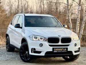 White BMW X5 2014 in Siauliai, with an engine capacity of 2.99 L and mileage of 268 thousand km for 16300 €, photo 3 on AUTOMOTO.COM.LV