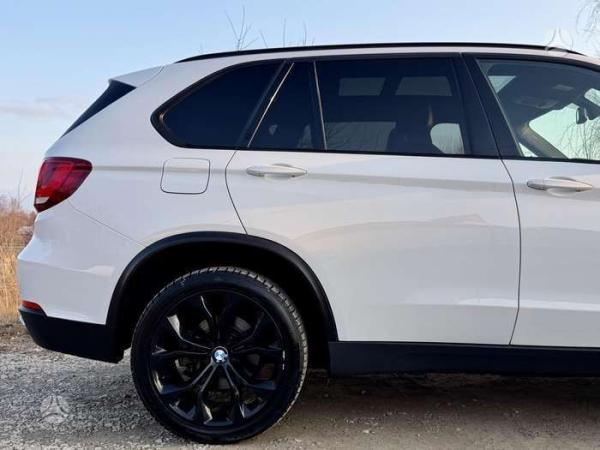 Balts BMW X5 2014 Šauļi, ar dzinēja tilpumu 2.99 L un nobraukumu 268 tūkst. km par 16300 €, foto 9 vietnē AUTOMOTO.COM.LV
