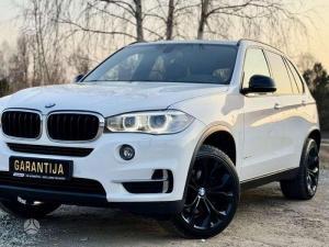 White BMW X5 2014 in Siauliai, with an engine capacity of 2.99 L and mileage of 268 thousand km for 16300 €, photo 17 on AUTOMOTO.COM.LV