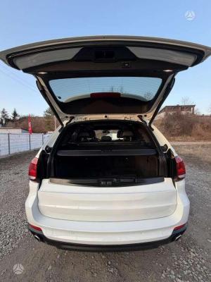 White BMW X5 2014 in Siauliai, with an engine capacity of 2.99 L and mileage of 268 thousand km for 16300 €, photo 34 on AUTOMOTO.COM.LV