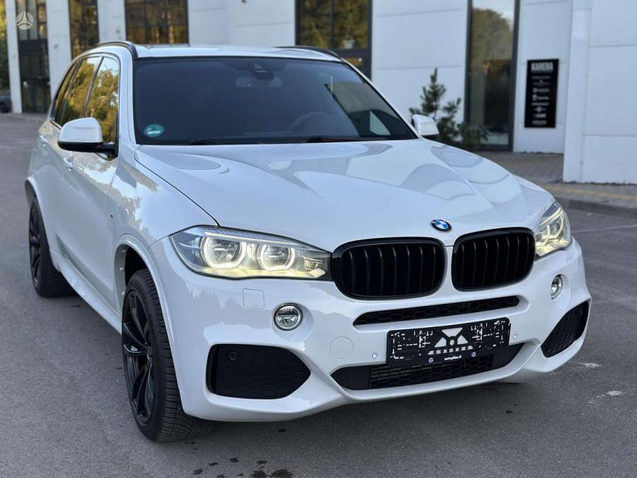White BMW X5 2014 in Kaunas, with an engine capacity of 2.99 L and mileage of 222 thousand km for 19950 €, photo 6 on AUTOMOTO.COM.LV