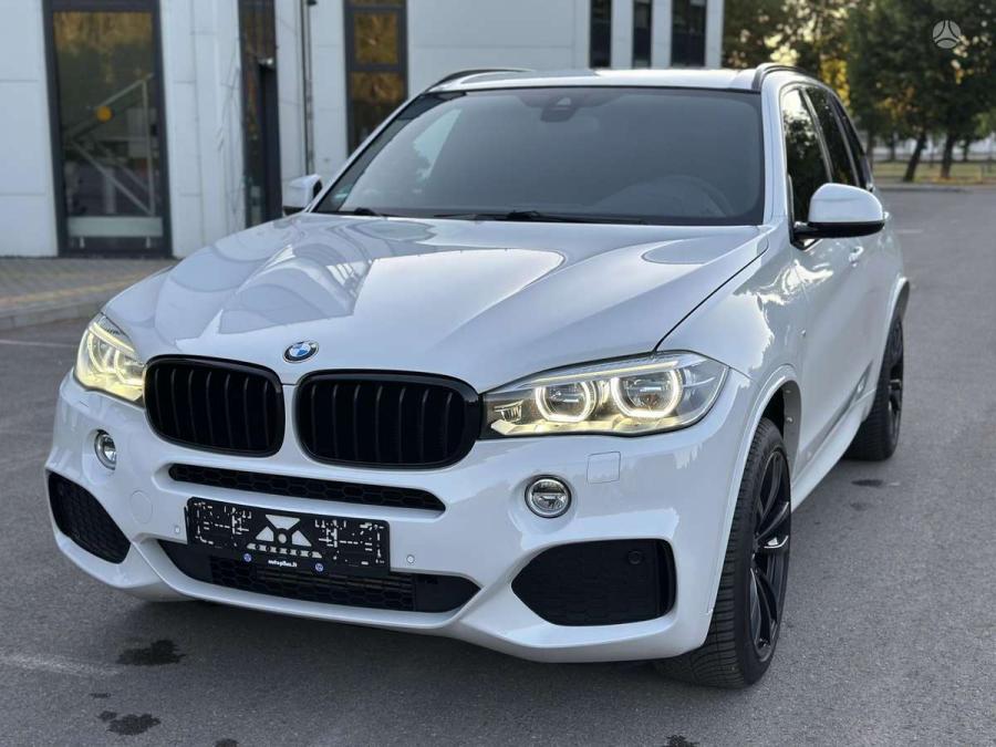 White BMW X5 2014 in Kaunas, with an engine capacity of 2.99 L and mileage of 222 thousand km for 19950 €, photo 9 on AUTOMOTO.COM.LV