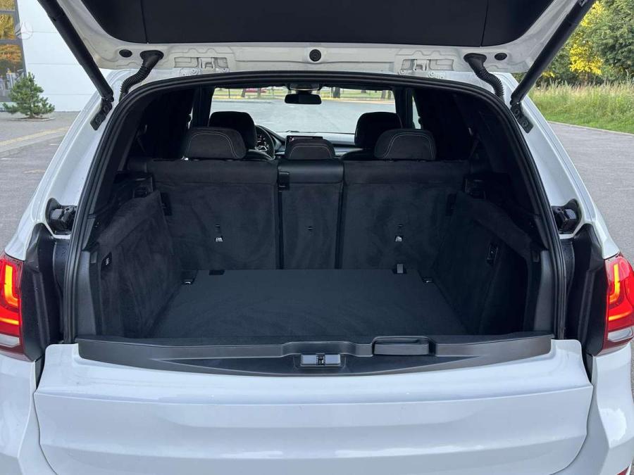 White BMW X5 2014 in Kaunas, with an engine capacity of 2.99 L and mileage of 222 thousand km for 19950 €, photo 30 on AUTOMOTO.COM.LV
