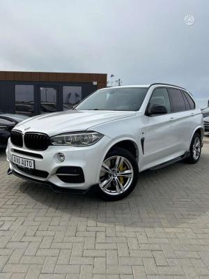 White BMW X5 2014 in Kaunas, with an engine capacity of 2.99 L and mileage of 301 thousand km for 16999 €, photo  on AUTOMOTO.COM.LV