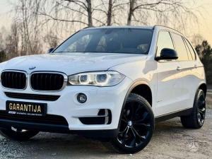 White BMW X5 2014 in Siauliai, with an engine capacity of 2.99 L and mileage of 268 thousand km for 16300 €, photo 17 on AUTOMOTO.COM.LV