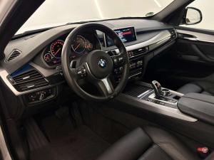 White BMW X5 2014 in Marijampole, with an engine capacity of 3.00 L and mileage of 204 thousand km for 17999 €, photo 3 on AUTOMOTO.COM.LV