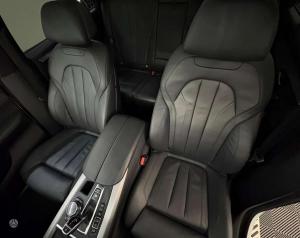 White BMW X5 2014 in Marijampole, with an engine capacity of 3.00 L and mileage of 204 thousand km for 17999 €, photo 26 on AUTOMOTO.COM.LV