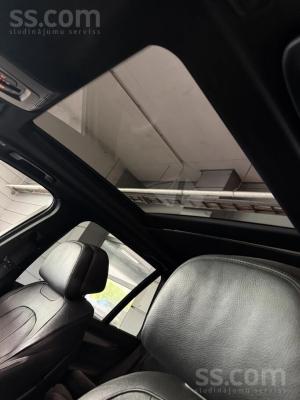 White BMW X5 2014 in Riga, with an engine capacity of 3.00 L and mileage of 224 thousand km for 21000 €, photo 10 on AUTOMOTO.COM.LV