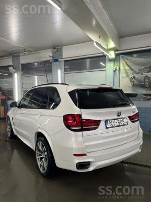 White BMW X5 2014 in Riga, with an engine capacity of 3.00 L and mileage of 224 thousand km for 21000 €, photo 13 on AUTOMOTO.COM.LV
