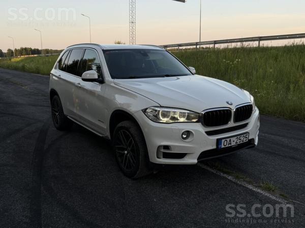 Balts BMW X5 2014 Ogre, ar dzinēja tilpumu 3.00 L un nobraukumu 412 tūkst. km par 14500 €, foto 5 vietnē AUTOMOTO.COM.LV