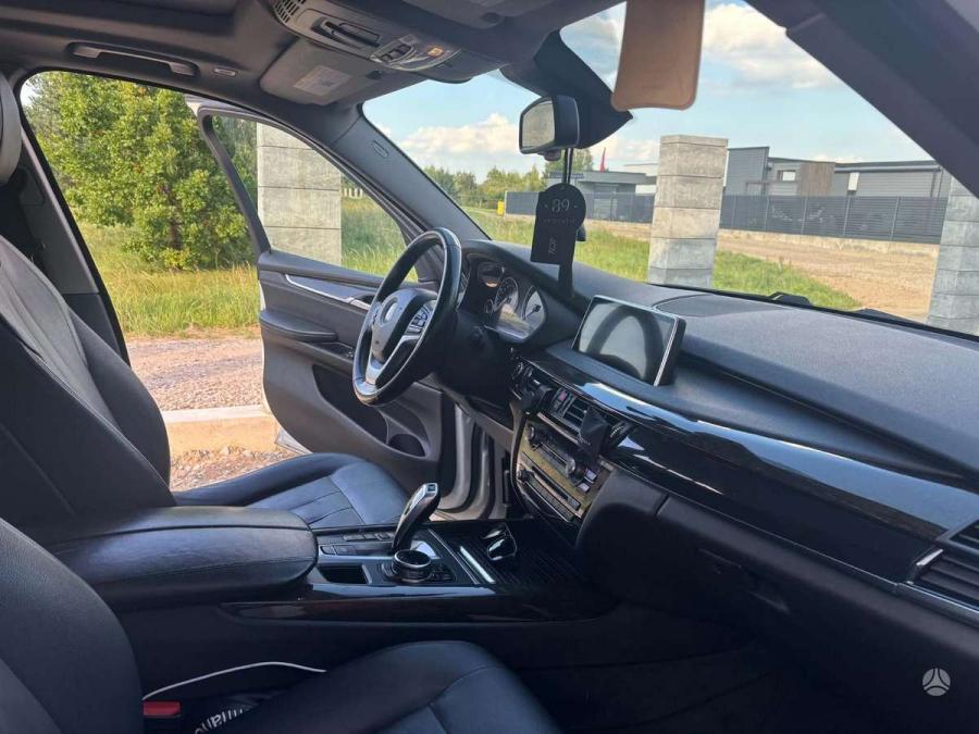 Balts BMW X5 2014 Kretinga, ar dzinēja tilpumu 2.98 L un nobraukumu 312 tūkst. km par 11500 €, foto 1 vietnē AUTOMOTO.COM.LV