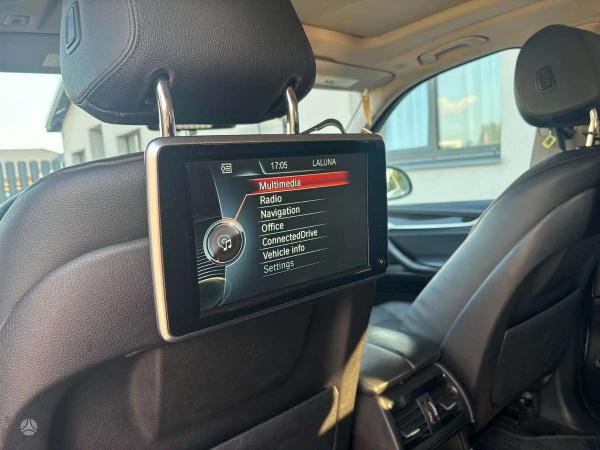 Balts BMW X5 2014 Kretinga, ar dzinēja tilpumu 2.98 L un nobraukumu 312 tūkst. km par 11500 €, foto 3 vietnē AUTOMOTO.COM.LV
