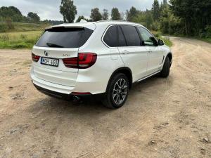 Balts BMW X5 2014 Kretinga, ar dzinēja tilpumu 2.98 L un nobraukumu 312 tūkst. km par 11500 €, foto 7 vietnē AUTOMOTO.COM.LV