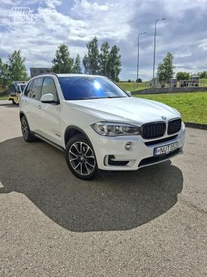 Белый БМВ Х5 2014 в Ионава, объемом двигателя 2.00 л и пробегом 305 тыс. км за 15900 €, фото 3 на AUTOMOTO.COM.LV