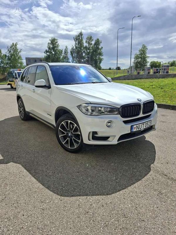 Balts BMW X5 2014 Jonava, ar dzinēja tilpumu 2.00 L un nobraukumu 305 tūkst. km par 15700 €, foto 3 vietnē AUTOMOTO.COM.LV