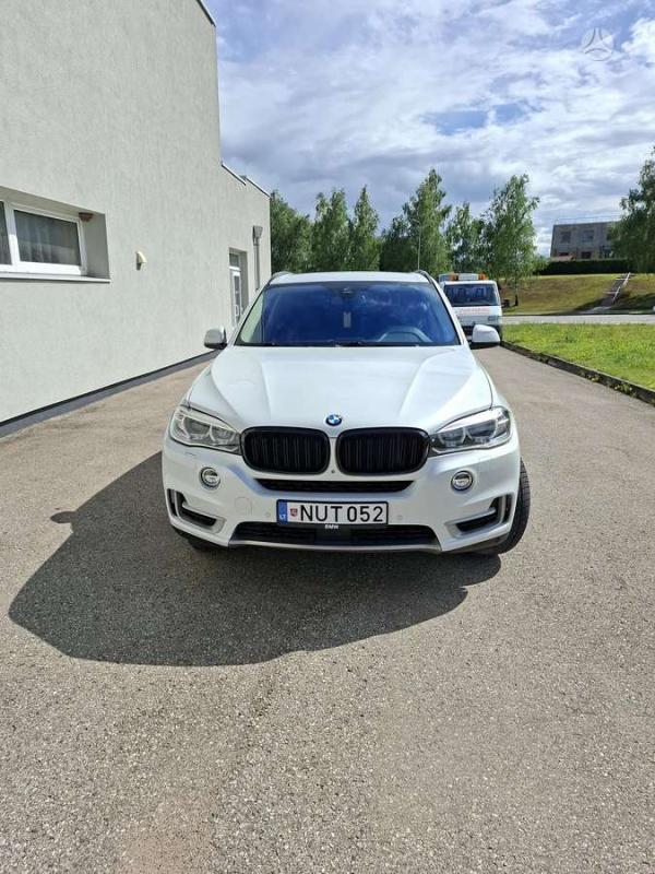 Balts BMW X5 2014 Jonava, ar dzinēja tilpumu 2.00 L un nobraukumu 305 tūkst. km par 15700 €, foto 4 vietnē AUTOMOTO.COM.LV