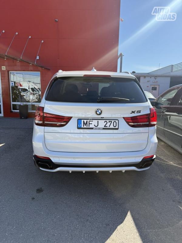 Balts BMW X5 2014 Marijampole, ar dzinēja tilpumu 4.40 L un nobraukumu 255 tūkst. km par 12000 €, foto 6 vietnē AUTOMOTO.COM.LV
