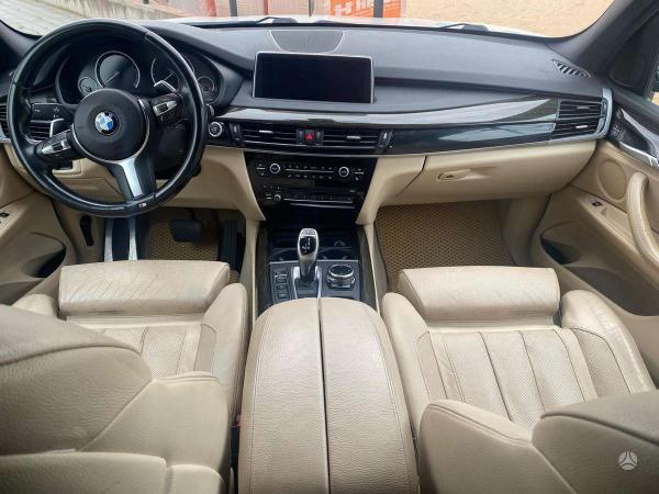 White BMW X5 2014 in Siauliai, with an engine capacity of 2.98 L and mileage of 183 thousand km for 19500 €, photo 4 on AUTOMOTO.COM.LV
