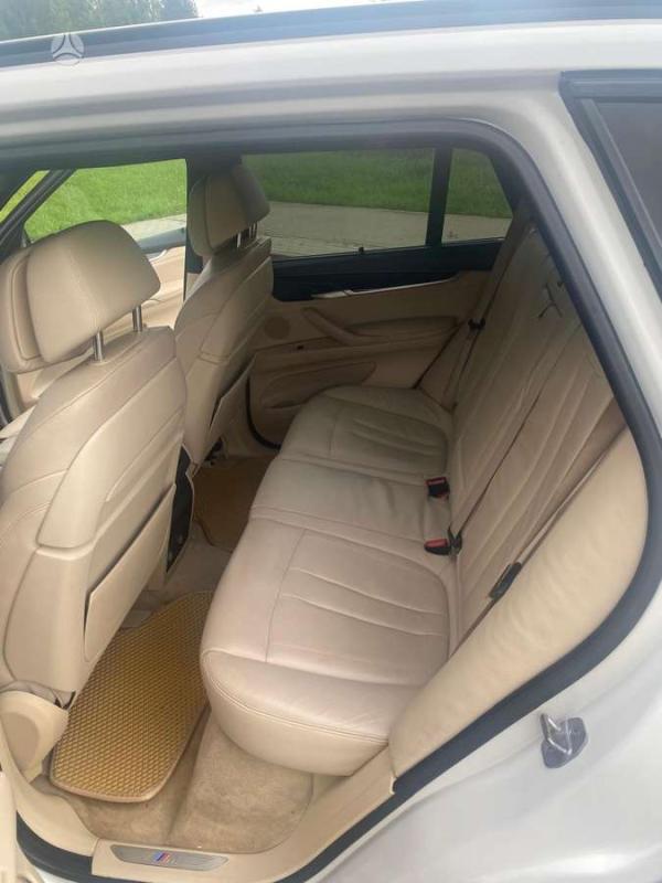 White BMW X5 2014 in Siauliai, with an engine capacity of 2.98 L and mileage of 183 thousand km for 19500 €, photo 5 on AUTOMOTO.COM.LV