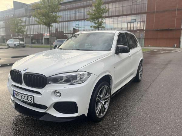 White BMW X5 2014 in Klaipeda, with an engine capacity of 2.99 L and mileage of 348 thousand km for 16000 €, photo 1 on AUTOMOTO.COM.LV