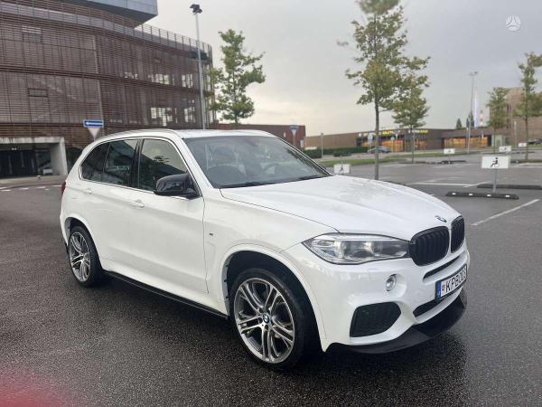 White BMW X5 2014 in Klaipeda, with an engine capacity of 2.99 L and mileage of 348 thousand km for 16000 €, photo 2 on AUTOMOTO.COM.LV