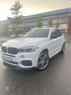 White BMW X5 2014 in Klaipeda, with an engine capacity of 2.99 L and mileage of 348 thousand km for 16000 €, photo 4 on AUTOMOTO.COM.LV