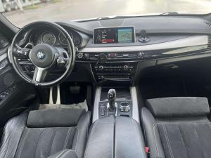 White BMW X5 2014 in Klaipeda, with an engine capacity of 2.99 L and mileage of 348 thousand km for 16000 €, photo 16 on AUTOMOTO.COM.LV