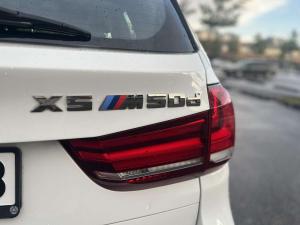 White BMW X5 2014 in Klaipeda, with an engine capacity of 2.99 L and mileage of 348 thousand km for 16000 €, photo 33 on AUTOMOTO.COM.LV