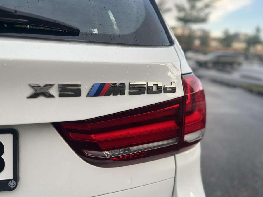 White BMW X5 2014 in Klaipeda, with an engine capacity of 2.99 L and mileage of 348 thousand km for 16000 €, photo 33 on AUTOMOTO.COM.LV