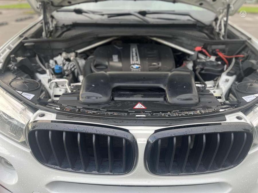 White BMW X5 2014 in Klaipeda, with an engine capacity of 2.99 L and mileage of 348 thousand km for 16000 €, photo 35 on AUTOMOTO.COM.LV