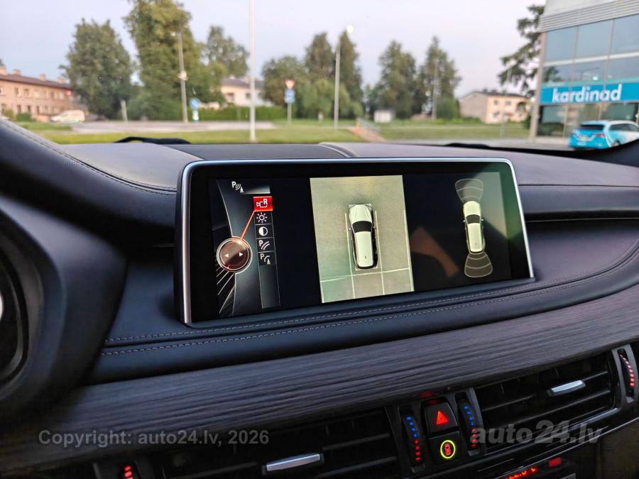 Balts BMW X5 2014 Tartu, ar dzinēja tilpumu 3.00 L un nobraukumu 178 tūkst. km par 20990 €, foto 16 vietnē AUTOMOTO.COM.LV