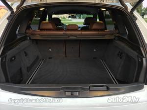 Balts BMW X5 2014 Tartu, ar dzinēja tilpumu 3.00 L un nobraukumu 178 tūkst. km par 20990 €, foto 23 vietnē AUTOMOTO.COM.LV