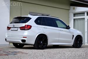 White BMW X5 2014 in Tukums, with an engine capacity of 3.00 L and mileage of 276 thousand km for 20990 €, photo 9 on AUTOMOTO.COM.LV