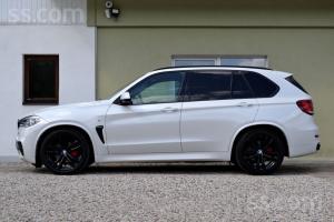 White BMW X5 2014 in Tukums, with an engine capacity of 3.00 L and mileage of 276 thousand km for 20990 €, photo 11 on AUTOMOTO.COM.LV