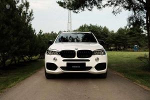 White BMW X5 2014 in Vilnius, with an engine capacity of 2.99 L and mileage of 244 thousand km for 18490 €, photo 3 on AUTOMOTO.COM.LV