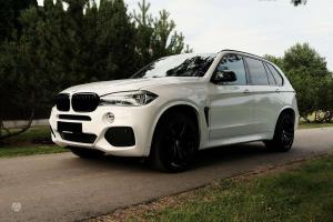 White BMW X5 2014 in Vilnius, with an engine capacity of 2.99 L and mileage of 244 thousand km for 18490 €, photo 4 on AUTOMOTO.COM.LV