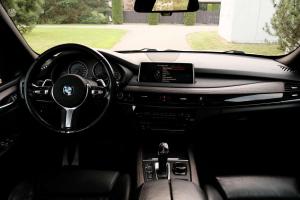 White BMW X5 2014 in Vilnius, with an engine capacity of 2.99 L and mileage of 244 thousand km for 18490 €, photo 13 on AUTOMOTO.COM.LV