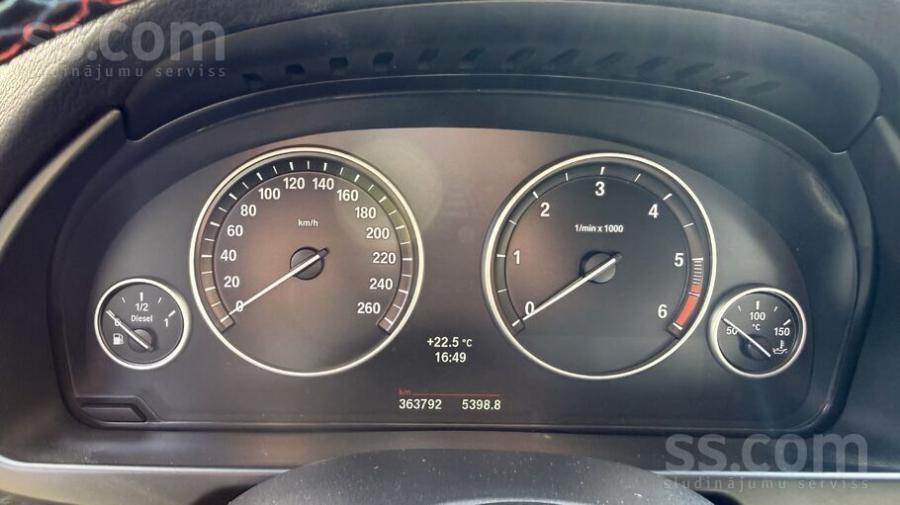 Balts BMW X5 2014 Rīga, ar dzinēja tilpumu 3.00 L un nobraukumu 364 tūkst. km par 21000 €, foto 9 vietnē AUTOMOTO.COM.LV