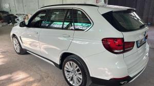 Balts BMW X5 2014 Šauļi, ar dzinēja tilpumu 2.99 L un nobraukumu 220 tūkst. km par 14300 €, foto 9 vietnē AUTOMOTO.COM.LV