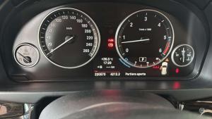 Balts BMW X5 2014 Šauļi, ar dzinēja tilpumu 2.99 L un nobraukumu 220 tūkst. km par 14300 €, foto 17 vietnē AUTOMOTO.COM.LV