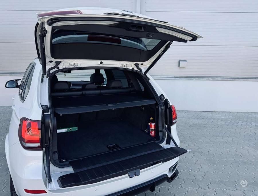 Balts BMW X5 2014 Kauņa, ar dzinēja tilpumu 2.99 L un nobraukumu 243 tūkst. km par 17900 €, foto 35 vietnē AUTOMOTO.COM.LV