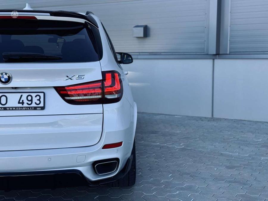 Balts BMW X5 2014 Kauņa, ar dzinēja tilpumu 2.99 L un nobraukumu 243 tūkst. km par 17900 €, foto 49 vietnē AUTOMOTO.COM.LV