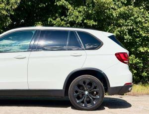 Balts BMW X5 2014 Šauļi, ar dzinēja tilpumu 2.99 L un nobraukumu 268 tūkst. km par 14650 €, foto 13 vietnē AUTOMOTO.COM.LV