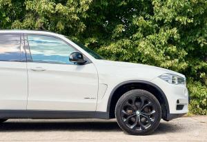 Balts BMW X5 2014 Šauļi, ar dzinēja tilpumu 2.99 L un nobraukumu 268 tūkst. km par 14650 €, foto 14 vietnē AUTOMOTO.COM.LV