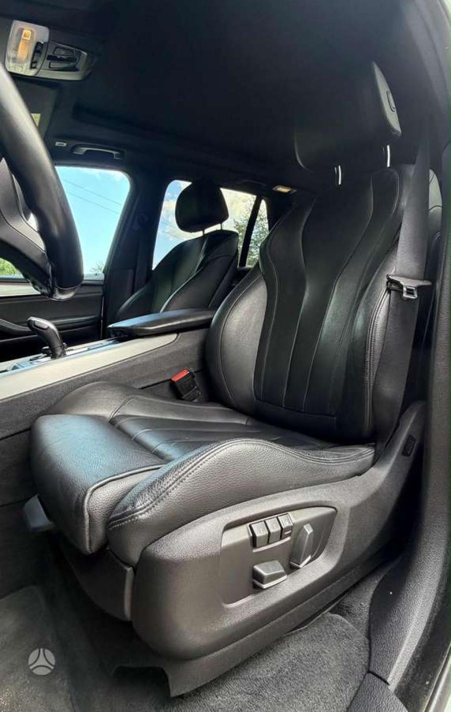 Balts BMW X5 2014 Šauļi, ar dzinēja tilpumu 2.99 L un nobraukumu 268 tūkst. km par 14650 €, foto 18 vietnē AUTOMOTO.COM.LV