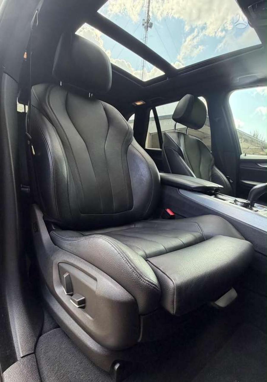 Balts BMW X5 2014 Šauļi, ar dzinēja tilpumu 2.99 L un nobraukumu 268 tūkst. km par 14650 €, foto 19 vietnē AUTOMOTO.COM.LV